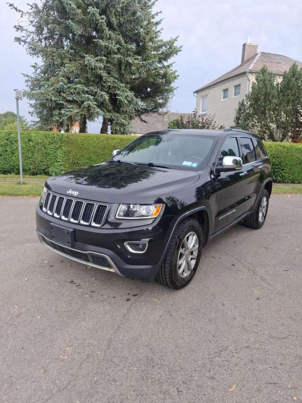 Jeep Grand Cherokee 2015 in Siauliai, with an engine capacity of 3.60 L and mileage of 280 thousand km for 7800 €, photo 1 on AUTOMOTO.COM.LV