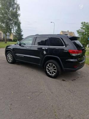 Jeep Grand Cherokee 2015 in Siauliai, with an engine capacity of 3.60 L and mileage of 280 thousand km for 7800 €, photo 10 on AUTOMOTO.COM.LV