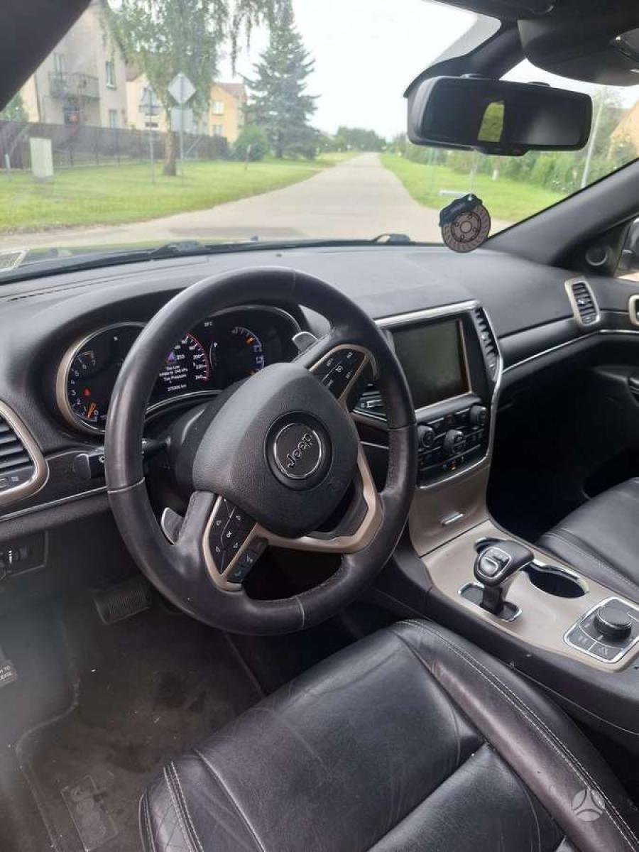 Jeep Grand Cherokee 2015 in Siauliai, with an engine capacity of 3.60 L and mileage of 280 thousand km for 7800 €, photo 12 on AUTOMOTO.COM.LV