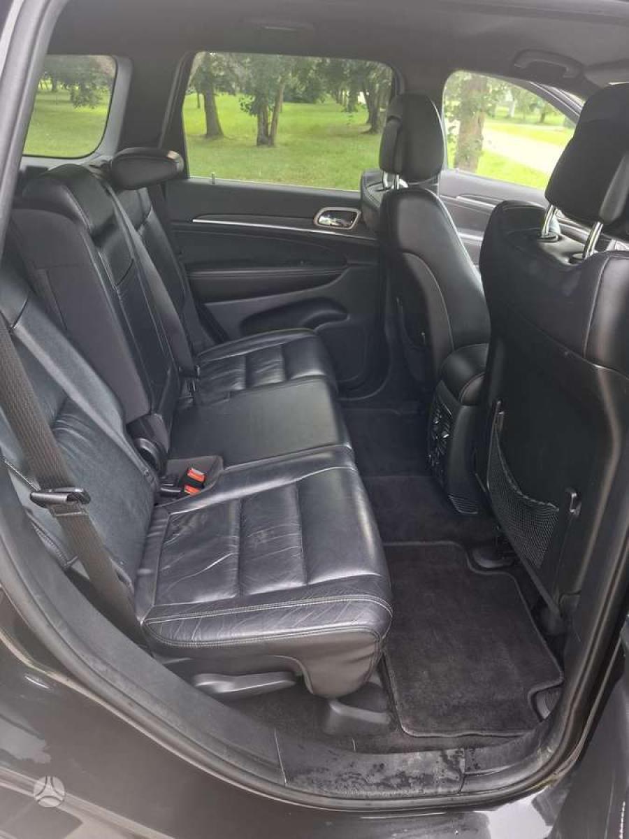 Jeep Grand Cherokee 2015 in Siauliai, with an engine capacity of 3.60 L and mileage of 280 thousand km for 7800 €, photo 14 on AUTOMOTO.COM.LV