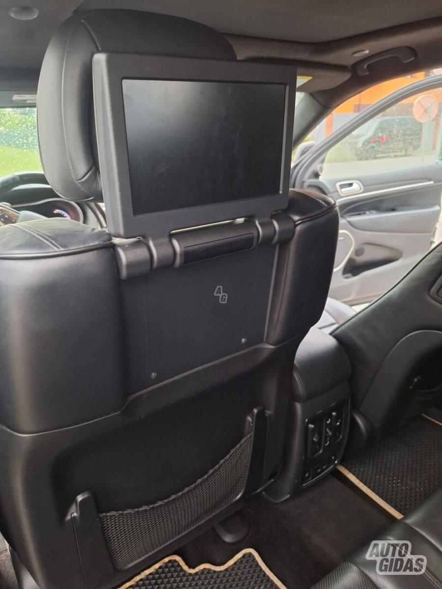 Jeep Grand Cherokee 2015 in Kaunas, with an engine capacity of 3.00 L and mileage of 184 thousand km for 13000 €, photo 10 on AUTOMOTO.COM.LV