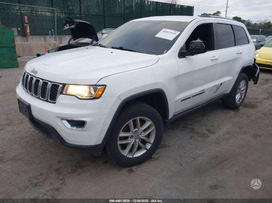 Jeep Grand Cherokee 2016 in Siauliai, with an engine capacity of 3.60 L and mileage of 290 thousand km for 7300 €, photo 3 on AUTOMOTO.COM.LV