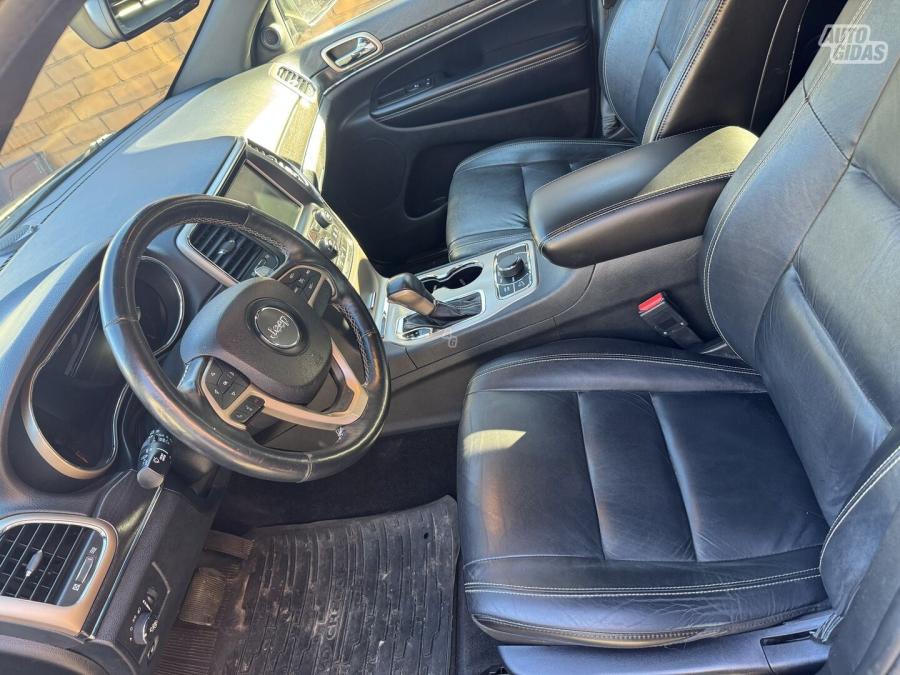 Jeep Grand Cherokee 2016 in Vilnius, with an engine capacity of 3.60 L and mileage of 253 thousand km for 15700 €, photo 8 on AUTOMOTO.COM.LV