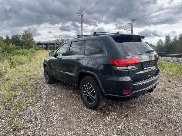 Jeep Grand Cherokee 2017 Šauļi, ar dzinēja tilpumu 5.65 L un nobraukumu 272 tūkst. km par 14400 €, foto 5 vietnē AUTOMOTO.COM.LV