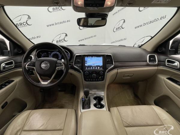 Jeep Grand Cherokee 2017 in Vilnius, with an engine capacity of 0.00 L and mileage of 246 thousand km for 13900 €, photo 4 on AUTOMOTO.COM.LV