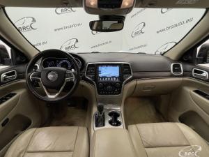 Jeep Grand Cherokee 2017 in Vilnius, with an engine capacity of 0.00 L and mileage of 246 thousand km for 13900 €, photo 4 on AUTOMOTO.COM.LV