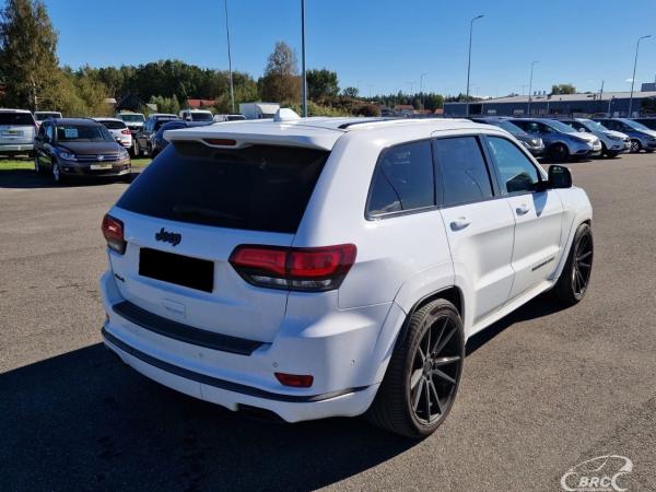 Jeep Grand Cherokee 2018 in Vilnius, with an engine capacity of 2.99 L and mileage of 279 thousand km for 17900 €, photo 4 on AUTOMOTO.COM.LV