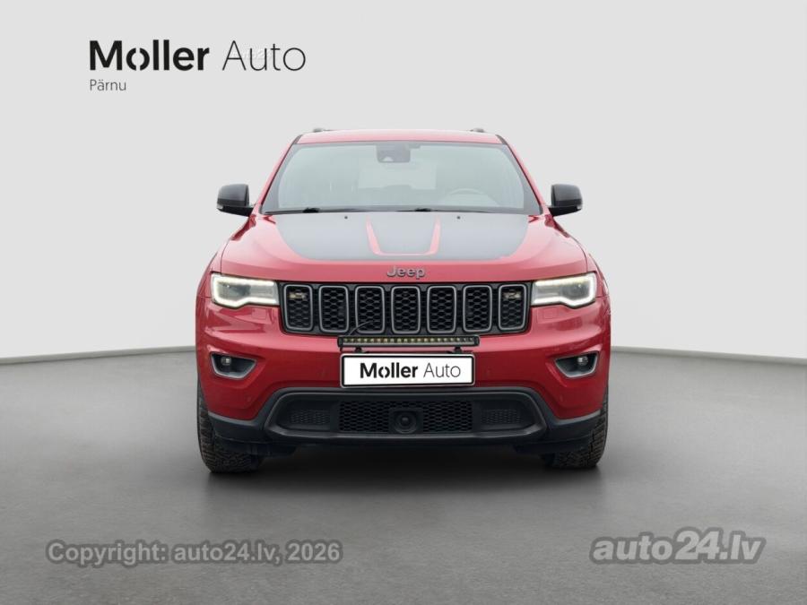 Jeep Grand Cherokee 2018 in Parnu, with an engine capacity of 3.00 L and mileage of 200 thousand km for 21900 €, photo 3 on AUTOMOTO.COM.LV
