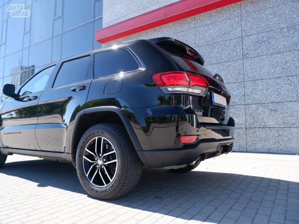 Jeep Grand Cherokee 2018 in Klaipeda, with an engine capacity of 3.60 L and mileage of 125 thousand km for 21400 €, photo 8 on AUTOMOTO.COM.LV