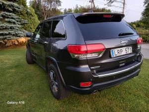 Jeep Grand Cherokee 2018 in Kedainiai, with an engine capacity of 2.99 L and mileage of 82 thousand km for 16500 €, photo 4 on AUTOMOTO.COM.LV