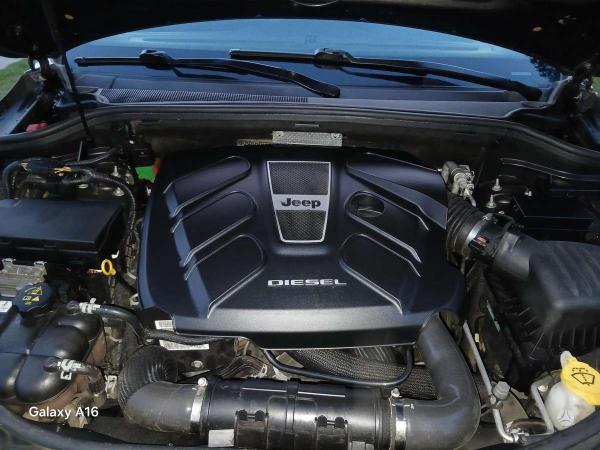 Jeep Grand Cherokee 2018 in Kedainiai, with an engine capacity of 2.99 L and mileage of 82 thousand km for 16500 €, photo 10 on AUTOMOTO.COM.LV