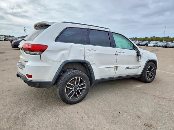 Jeep Grand Cherokee 2019 Šauļi, ar dzinēja tilpumu 3.60 L un nobraukumu 260 tūkst. km par 8800 €, foto 3 vietnē AUTOMOTO.COM.LV
