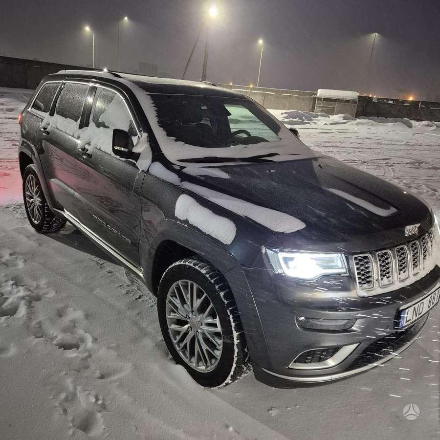 Jeep Grand Cherokee 2020 in Mazeikiai, with an engine capacity of 2.99 L and mileage of 178 thousand km for 24200 €, photo 1 on AUTOMOTO.COM.LV