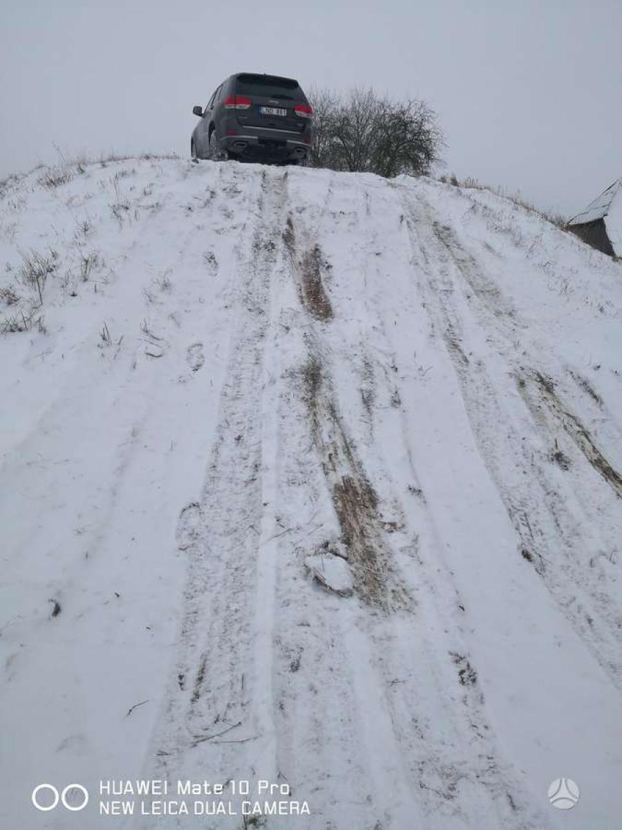 Jeep Grand Cherokee 2020 in Mazeikiai, with an engine capacity of 2.99 L and mileage of 178 thousand km for 24200 €, photo 9 on AUTOMOTO.COM.LV