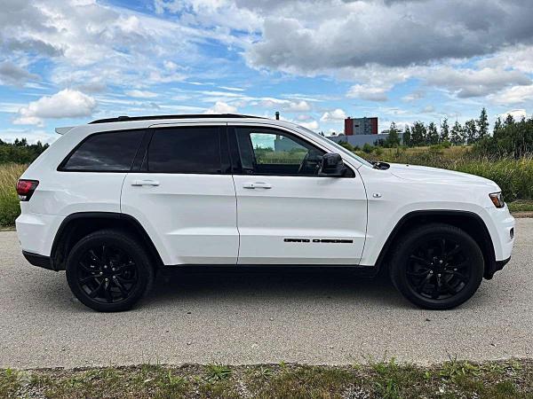 Jeep Grand Cherokee 2020 in Telschi, with an engine capacity of 3.60 L and mileage of 79 thousand km for 21499 €, photo 6 on AUTOMOTO.COM.LV