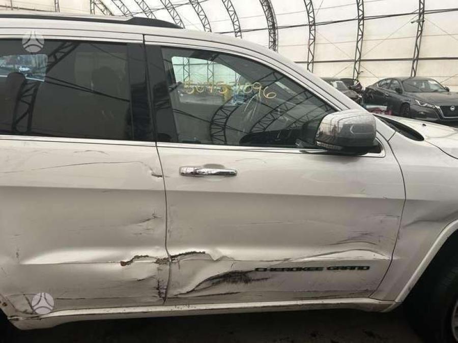 Джип Гранд Чероки 2020 в Укмерге, объемом двигателя 3.60 л и пробегом 223 тыс. км за 12900 €, фото 12 на AUTOMOTO.COM.LV