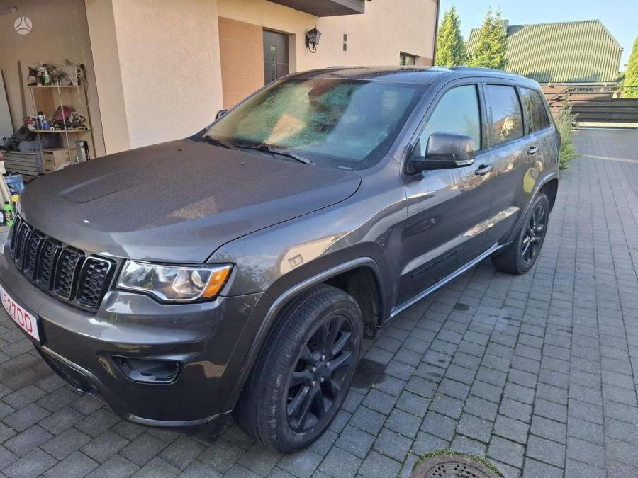 Jeep Grand Cherokee 2020 in Klaipeda, with an engine capacity of 3.60 L and mileage of 128 thousand km for 18500 €, photo 1 on AUTOMOTO.COM.LV