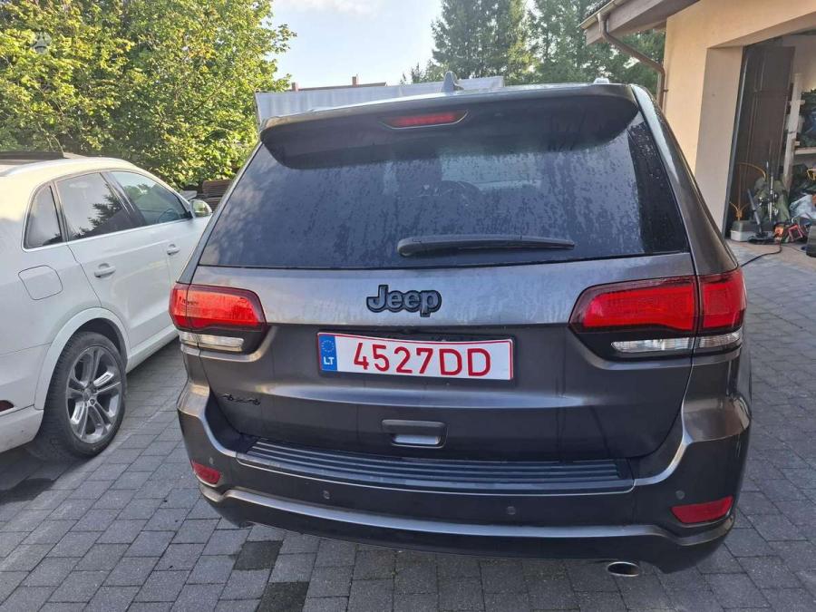Jeep Grand Cherokee 2020 in Klaipeda, with an engine capacity of 3.60 L and mileage of 128 thousand km for 18500 €, photo 4 on AUTOMOTO.COM.LV