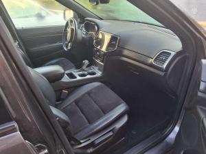 Jeep Grand Cherokee 2020 in Klaipeda, with an engine capacity of 3.60 L and mileage of 128 thousand km for 18500 €, photo 5 on AUTOMOTO.COM.LV