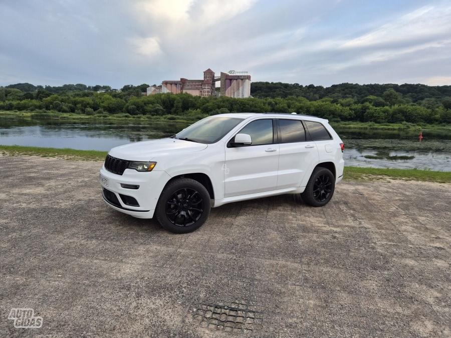 Jeep Grand Cherokee 2020 Kauņa, ar dzinēja tilpumu 5.70 L un nobraukumu 100 tūkst. km par 25000 €, foto 1 vietnē AUTOMOTO.COM.LV
