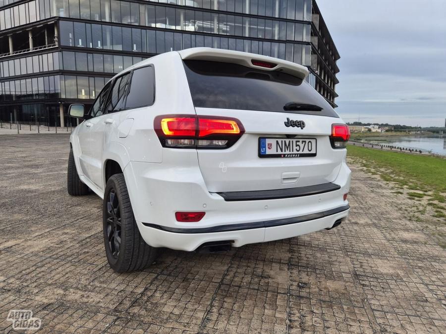 Jeep Grand Cherokee 2020 Kauņa, ar dzinēja tilpumu 5.70 L un nobraukumu 100 tūkst. km par 25000 €, foto 11 vietnē AUTOMOTO.COM.LV