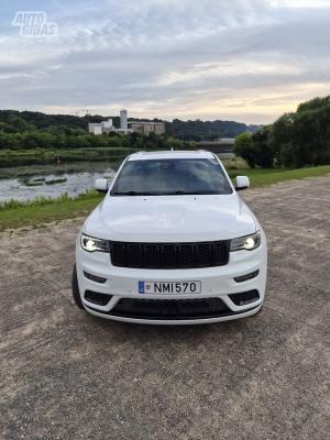 Jeep Grand Cherokee 2020 Kauņa, ar dzinēja tilpumu 5.70 L un nobraukumu 100 tūkst. km par 25000 €, foto 14 vietnē AUTOMOTO.COM.LV