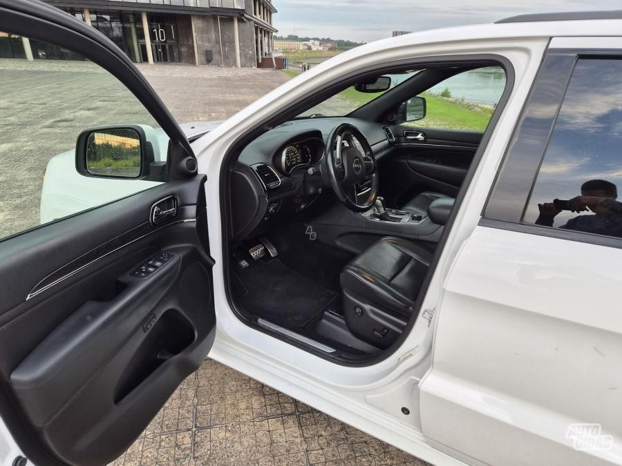 Jeep Grand Cherokee 2020 Kauņa, ar dzinēja tilpumu 5.70 L un nobraukumu 100 tūkst. km par 25000 €, foto 15 vietnē AUTOMOTO.COM.LV