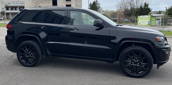 Jeep Grand Cherokee 2021 Kretinga, ar dzinēja tilpumu 3.60 L un nobraukumu 74 tūkst. km par 20000 €, foto 6 vietnē AUTOMOTO.COM.LV