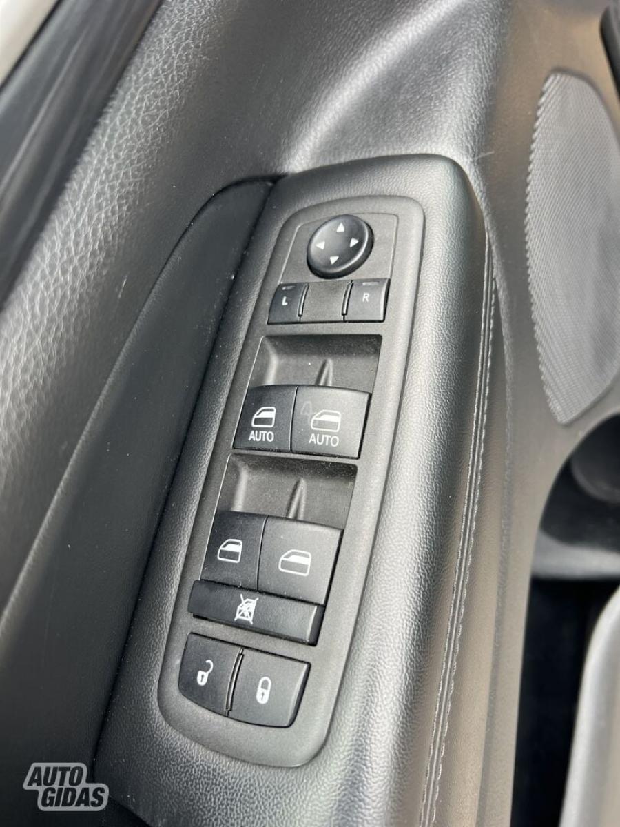 Jeep Grand Cherokee 2021 Kretinga, ar dzinēja tilpumu 3.60 L un nobraukumu 74 tūkst. km par 20000 €, foto 15 vietnē AUTOMOTO.COM.LV