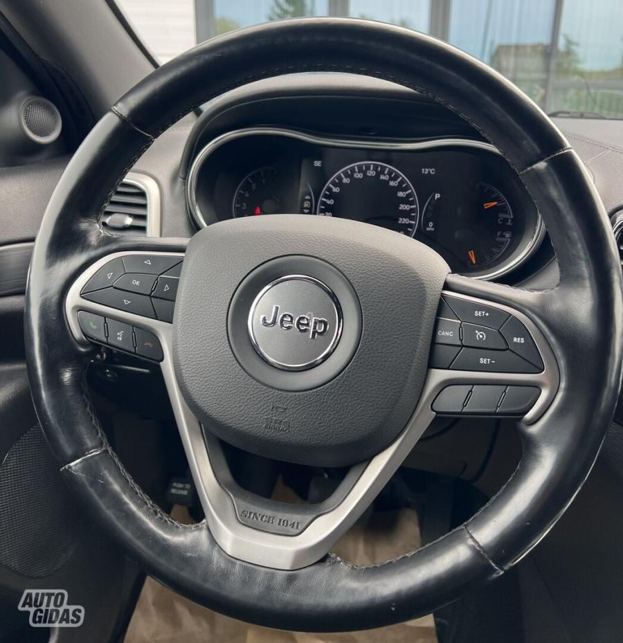 Jeep Grand Cherokee 2021 Kretinga, ar dzinēja tilpumu 3.60 L un nobraukumu 74 tūkst. km par 20000 €, foto 18 vietnē AUTOMOTO.COM.LV