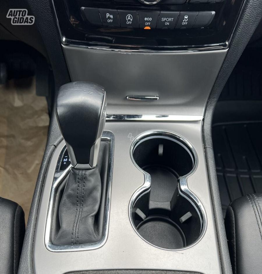 Jeep Grand Cherokee 2021 Kretinga, ar dzinēja tilpumu 3.60 L un nobraukumu 74 tūkst. km par 20000 €, foto 28 vietnē AUTOMOTO.COM.LV