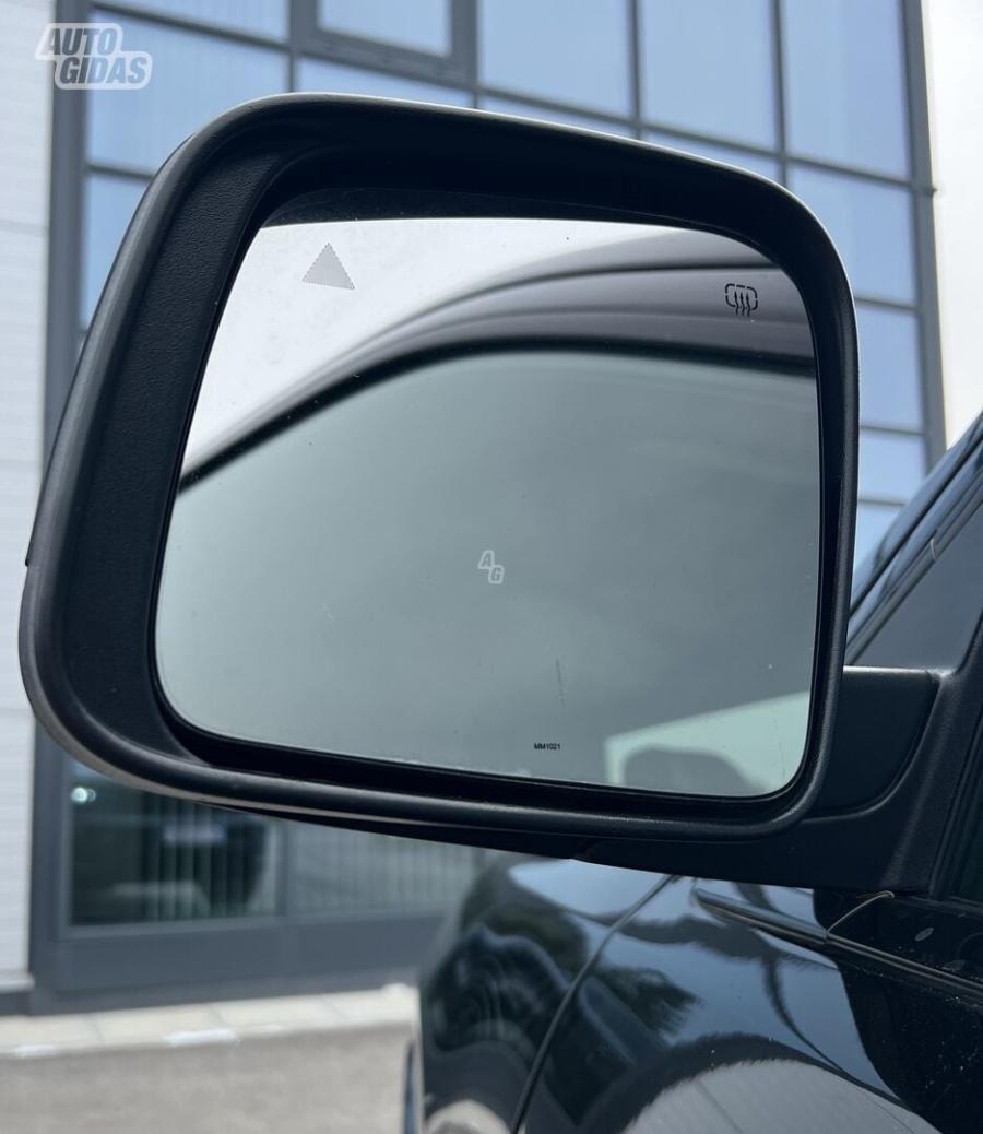 Jeep Grand Cherokee 2021 Kretinga, ar dzinēja tilpumu 3.60 L un nobraukumu 74 tūkst. km par 20000 €, foto 32 vietnē AUTOMOTO.COM.LV