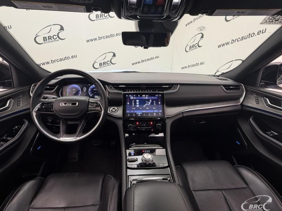 Jeep Grand Cherokee 2021 in Vilnius, with an engine capacity of 3.60 L and mileage of 49 thousand km for 39900 €, photo 4 on AUTOMOTO.COM.LV