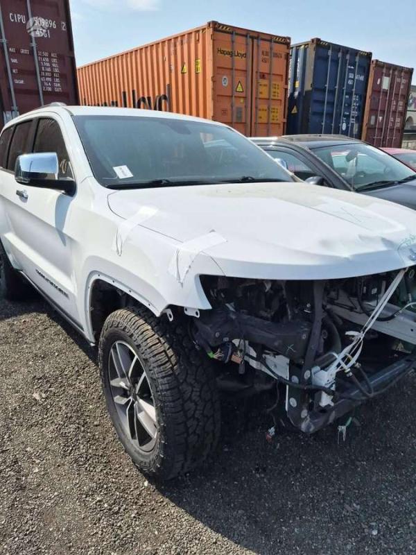 Jeep Grand Cherokee 2021 in Siauliai, with an engine capacity of 3.60 L and mileage of 53 thousand km for 11500 €, photo 6 on AUTOMOTO.COM.LV
