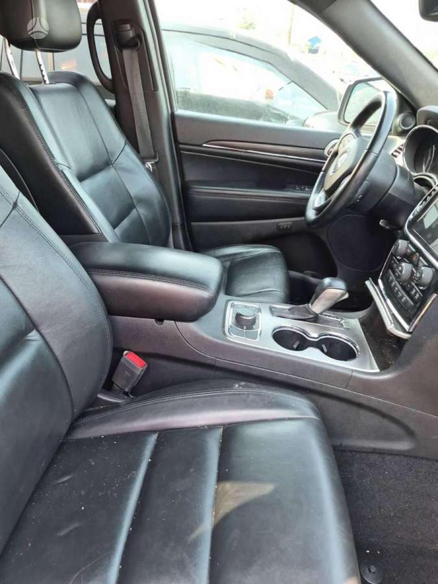 Jeep Grand Cherokee 2021 in Siauliai, with an engine capacity of 3.60 L and mileage of 53 thousand km for 11500 €, photo 15 on AUTOMOTO.COM.LV