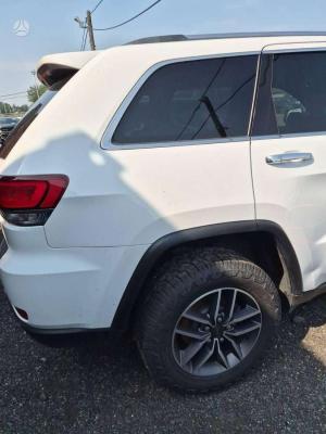 Jeep Grand Cherokee 2021 in Siauliai, with an engine capacity of 3.60 L and mileage of 53 thousand km for 11500 €, photo 33 on AUTOMOTO.COM.LV