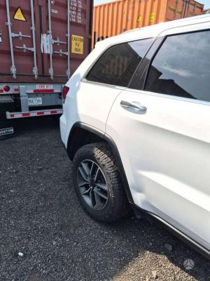 Jeep Grand Cherokee 2021 in Siauliai, with an engine capacity of 3.60 L and mileage of 53 thousand km for 11500 €, photo 34 on AUTOMOTO.COM.LV