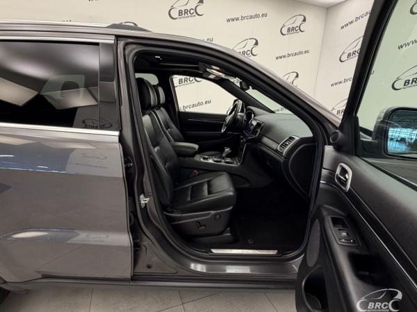 Jeep Grand Cherokee 2021 in Vilnius, with an engine capacity of 3.60 L and mileage of 122 thousand km for 21300 €, photo 5 on AUTOMOTO.COM.LV