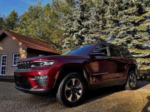 Jeep Grand Cherokee 2022 in Klaipeda, with an engine capacity of 2.00 L and mileage of 90 thousand km for 36600 €, photo  on AUTOMOTO.COM.LV