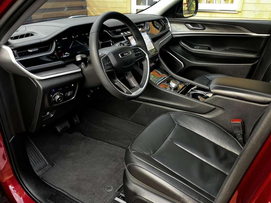 Jeep Grand Cherokee 2022 Klaipėda, ar dzinēja tilpumu 2.00 L un nobraukumu 90 tūkst. km par 36600 €, foto 13 vietnē AUTOMOTO.COM.LV