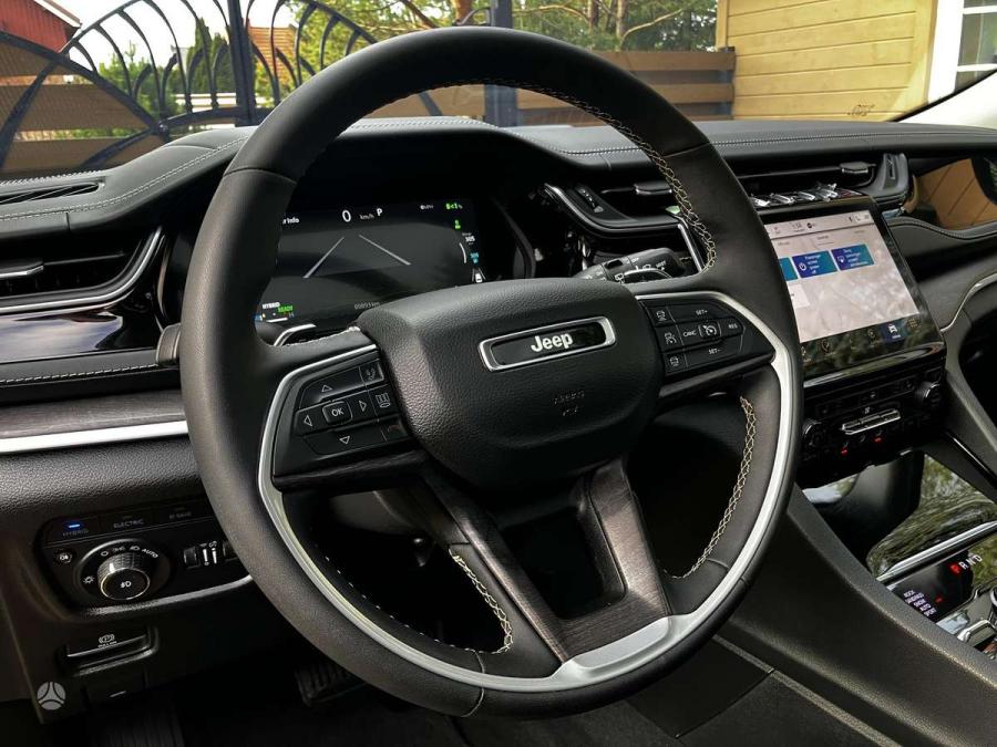 Jeep Grand Cherokee 2022 Klaipėda, ar dzinēja tilpumu 2.00 L un nobraukumu 90 tūkst. km par 36600 €, foto 22 vietnē AUTOMOTO.COM.LV