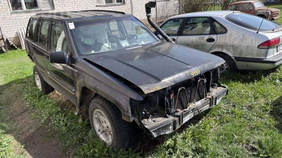 Зеленый Джип Гранд Чероки 1994 в Валмиера, объемом двигателя 4.00 л и пробегом 0 тыс. км за 9000 €, фото 8 на AUTOMOTO.COM.LV