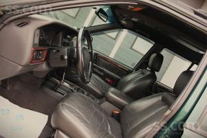 Green Jeep Grand Cherokee 1998 in Riga, with an engine capacity of 5.90 L and mileage of 0 thousand km for 12500 €, photo 17 on AUTOMOTO.COM.LV