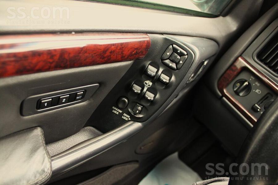 Green Jeep Grand Cherokee 1998 in Riga, with an engine capacity of 5.90 L and mileage of 0 thousand km for 12500 €, photo 19 on AUTOMOTO.COM.LV