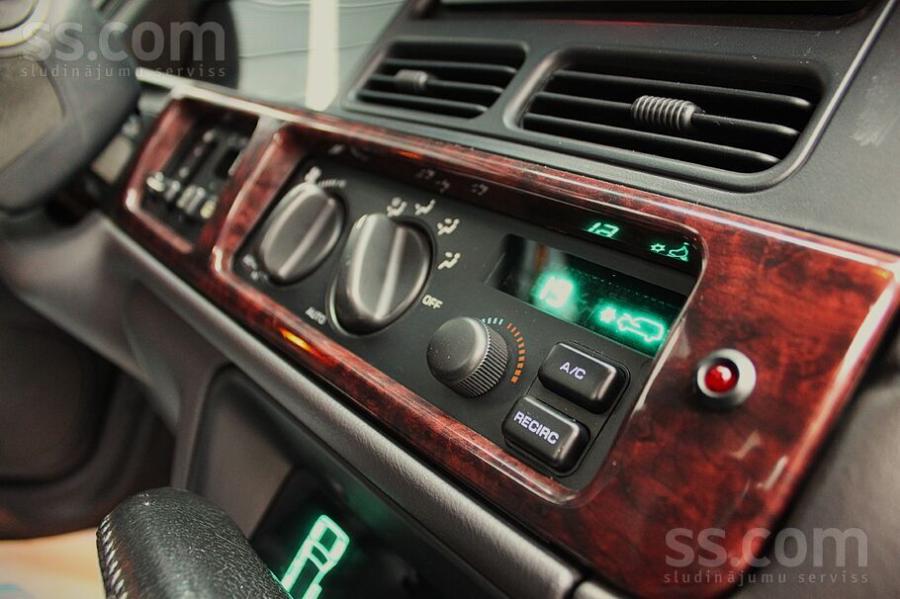 Green Jeep Grand Cherokee 1998 in Riga, with an engine capacity of 5.90 L and mileage of 0 thousand km for 12500 €, photo 25 on AUTOMOTO.COM.LV