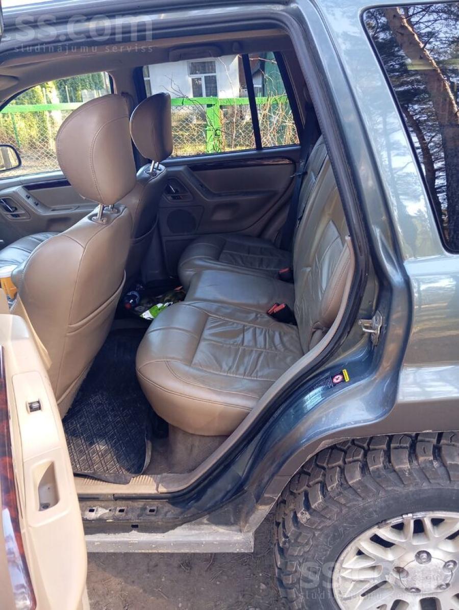 Zaļš Jeep Grand Cherokee 2002 Rīga, ar dzinēja tilpumu 4.70 L un nobraukumu 209 tūkst. km par 3700 €, foto 8 vietnē AUTOMOTO.COM.LV