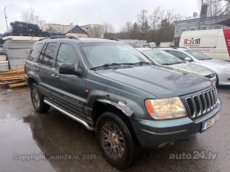 Green Jeep Grand Cherokee 2003 in Rapla, with an engine capacity of 2.70 L and mileage of 0 thousand km for 1200 €, photo 4 on AUTOMOTO.COM.LV