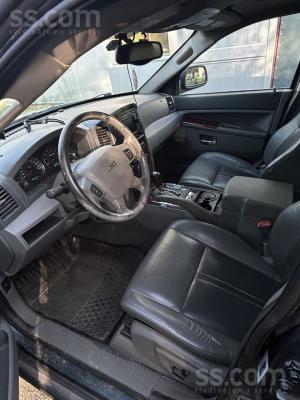 Zaļš Jeep Grand Cherokee 2006 Daugavpils, ar dzinēja tilpumu 3.00 L un nobraukumu 380 tūkst. km par 2500 €, foto 7 vietnē AUTOMOTO.COM.LV
