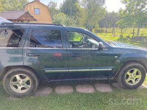 Zaļš Jeep Grand Cherokee 2006 Daugavpils, ar dzinēja tilpumu 3.00 L un nobraukumu 380 tūkst. km par 2500 €, foto 10 vietnē AUTOMOTO.COM.LV