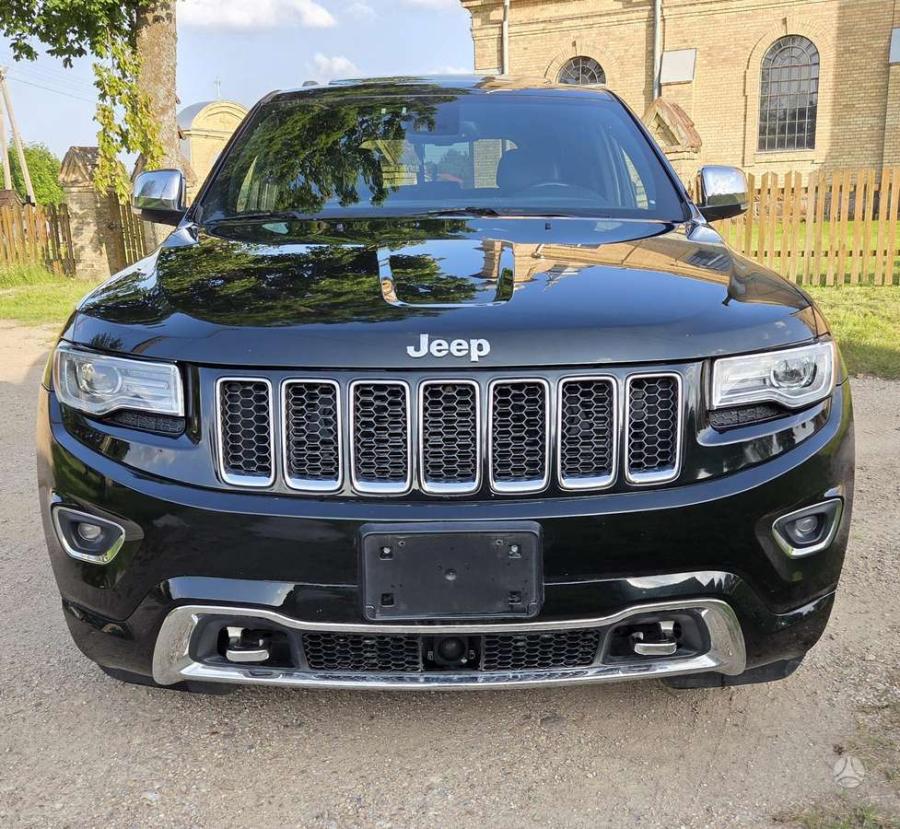 Green Jeep Grand Cherokee 2014 in Elektrenai, with an engine capacity of 3.60 L and mileage of 126 thousand km for 8800 €, photo 9 on AUTOMOTO.COM.LV